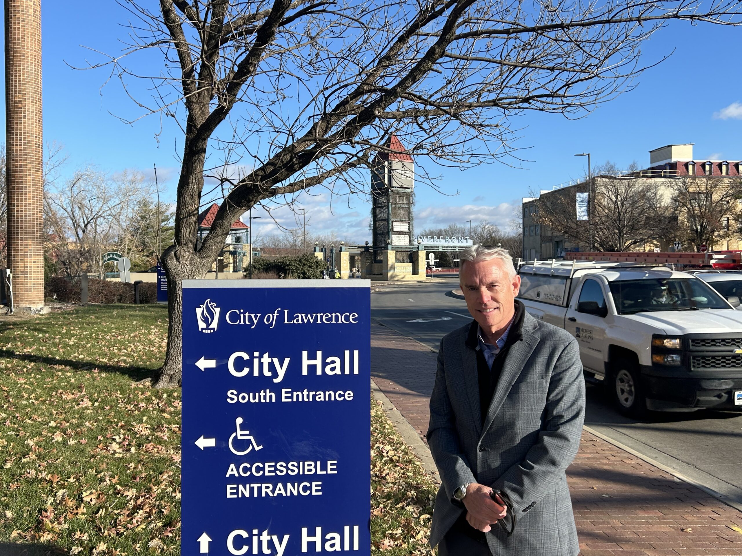 New Lawrence mayor Mike Dever believes past experience will help ensure ...